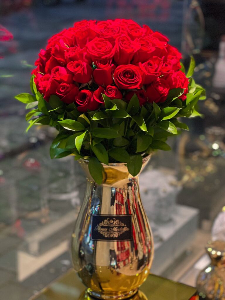 Jarrón de vidrio Cromado – Flores Medellín